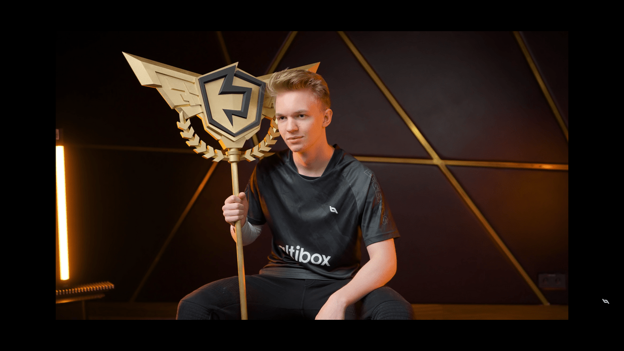 Fortnite: Become Legends Reveal Real-Life FNCS Axe of Champions