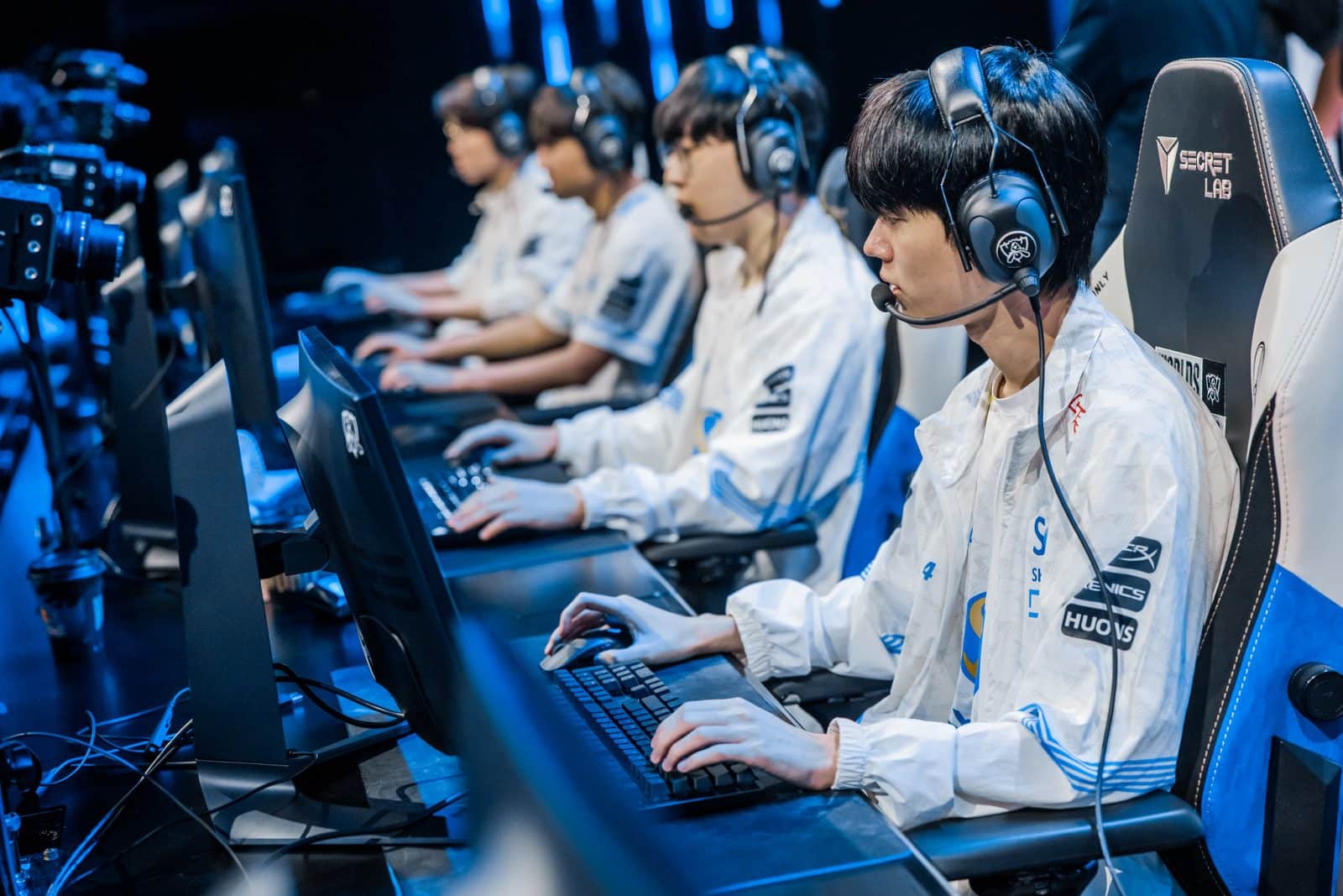 Worlds 2022 Knockout Stage: DRX vs EDG Series Recap