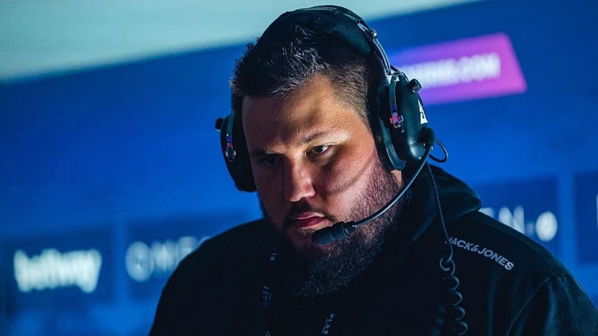 Falcons Sign Team Vitality Coach and Psychiatrist