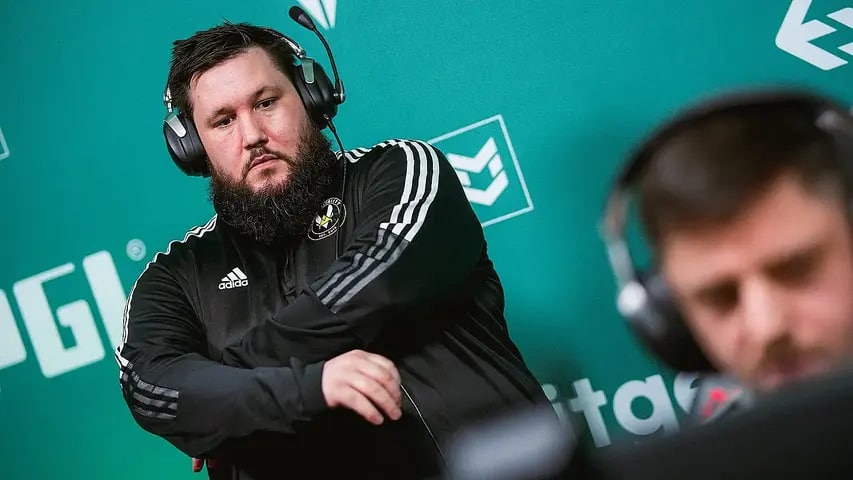 Zonic Eyes Major Glory with Falcons